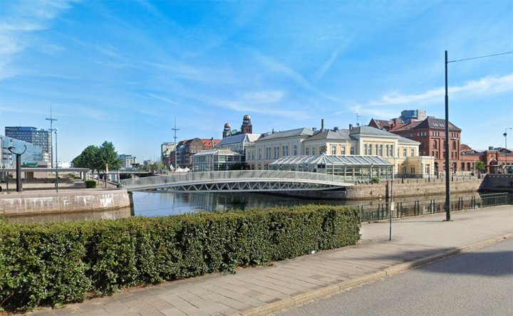 Case Study: Tuned Mass Dampers for Pedestrian Bridge in Malmö - Vibratec