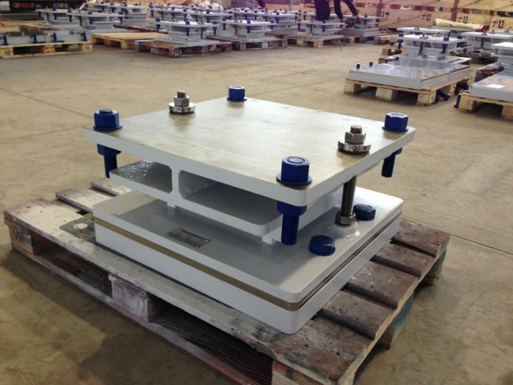 Steel Mount AVM - Vibratec