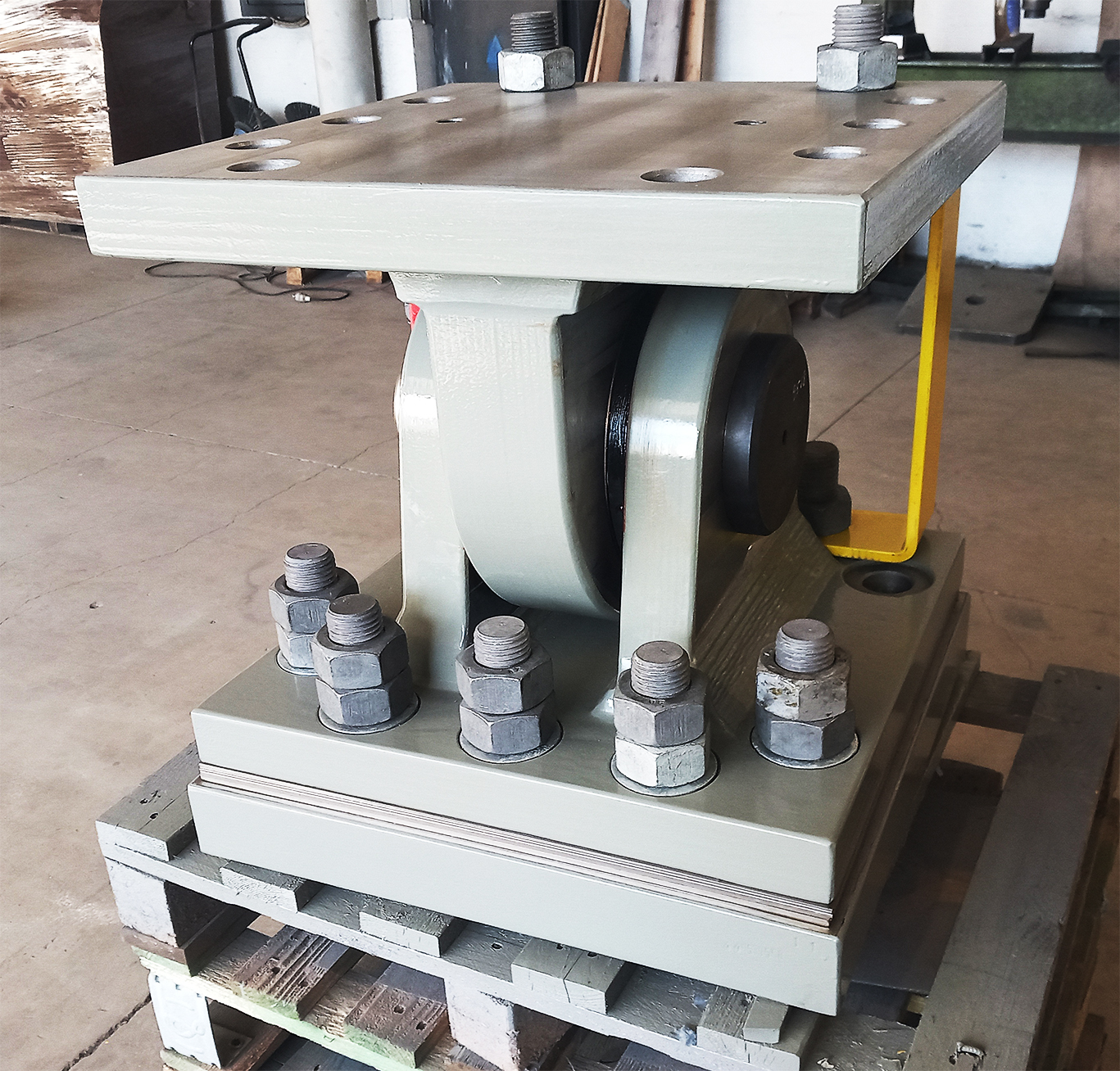 Vibratec offers gimbals for offshore applications! - Vibratec