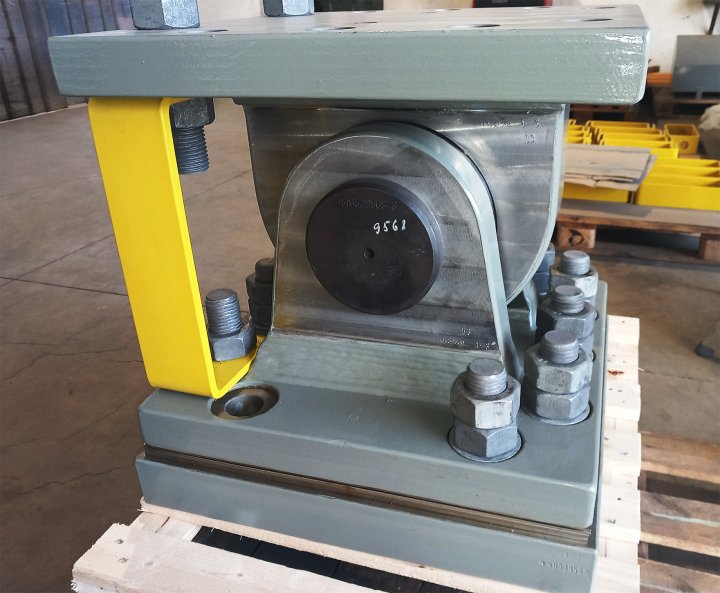 Vibratec offers gimbals for offshore applications! - Vibratec