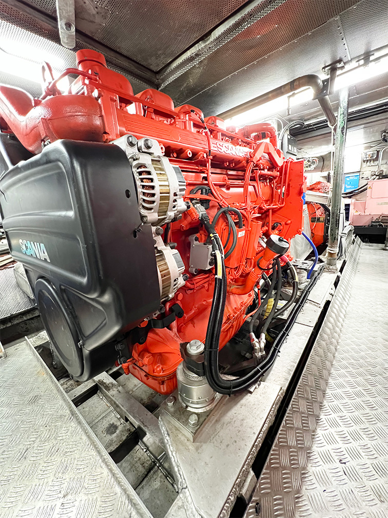 Vibration Isolation of Engines in Marine Applications - Vibratec