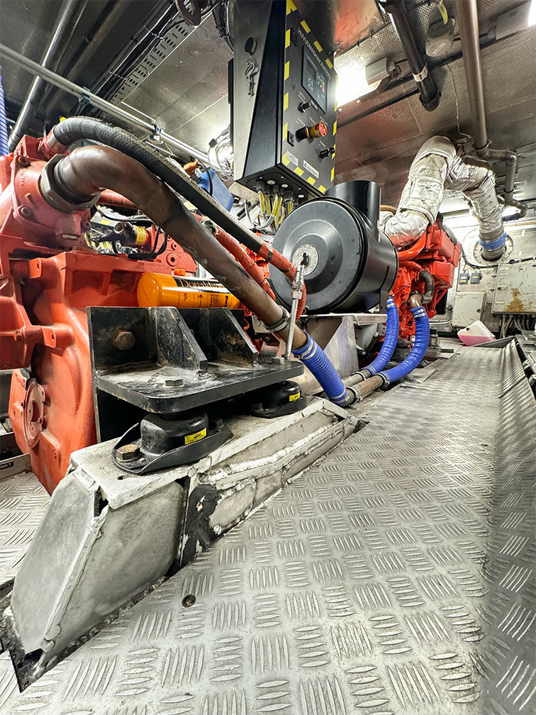 Vibration Isolation of Engines in Marine Applications - Vibratec